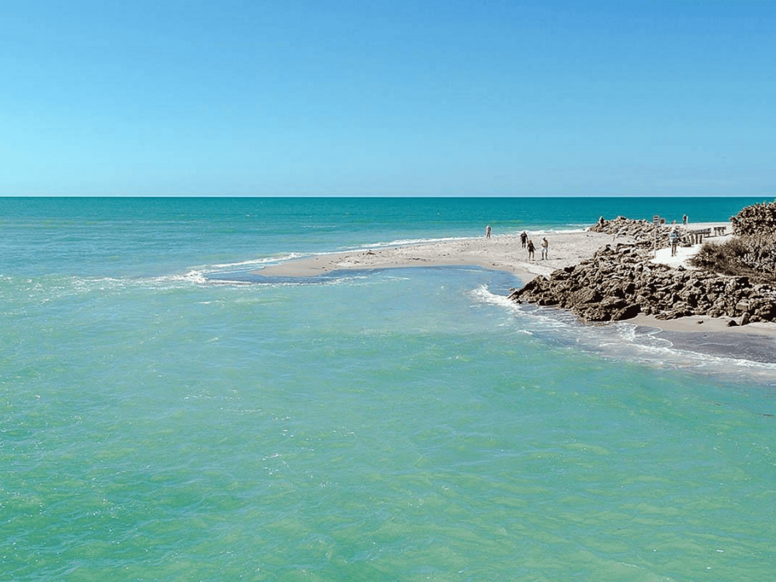 Best Beaches in Sanibel for Shelling (Island Guide) - Sandra Campillo
